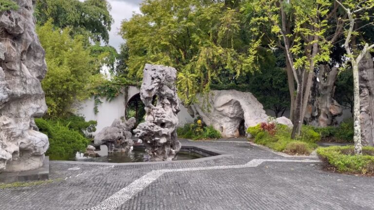 Why the Chinese Garden Is the Most Peaceful Spot in Heritage Gardens ...